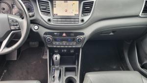 Hyundai Tucson 2016 in Riga, with an engine capacity of 1.70 L and mileage of 197 thousand km for 11600 €, photo 14 on AUTOMOTO.COM.LV