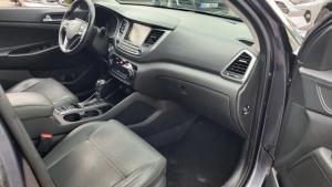 Hyundai Tucson 2016 in Riga, with an engine capacity of 1.70 L and mileage of 197 thousand km for 11600 €, photo 17 on AUTOMOTO.COM.LV