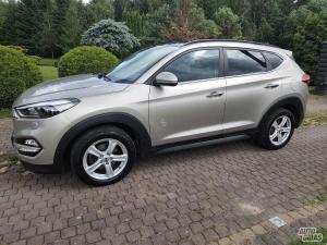 Hyundai Tucson 2016 in Telschi, with an engine capacity of 1.70 L and mileage of 250 thousand km for 10800 €, photo 7 on AUTOMOTO.COM.LV