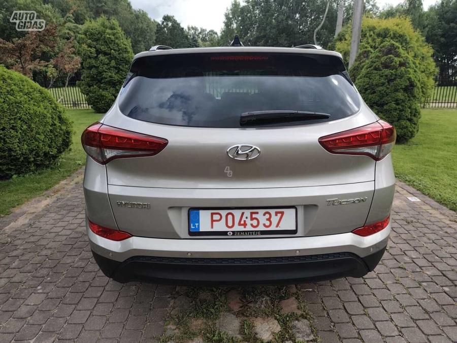 Hyundai Tucson 2016 in Telschi, with an engine capacity of 1.70 L and mileage of 250 thousand km for 10800 €, photo 12 on AUTOMOTO.COM.LV