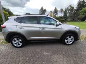 Hyundai Tucson 2016 in Telschi, with an engine capacity of 1.70 L and mileage of 250 thousand km for 10800 €, photo 15 on AUTOMOTO.COM.LV