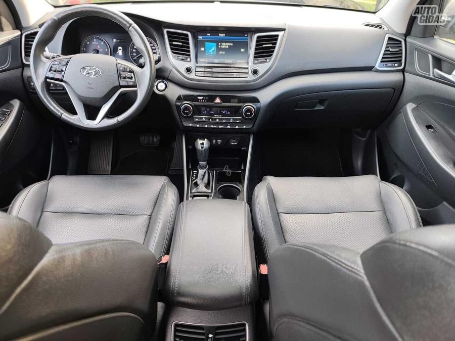 Hyundai Tucson 2016 in Telschi, with an engine capacity of 1.70 L and mileage of 250 thousand km for 10800 €, photo 22 on AUTOMOTO.COM.LV