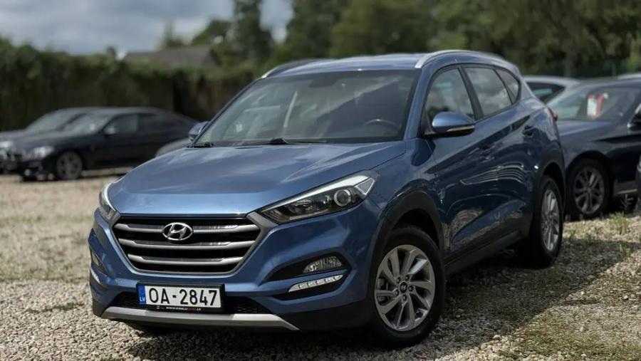 Hyundai Tucson 2016 in Jelgava, with an engine capacity of 1.70 L and mileage of 207 thousand km for 8990 €, photo 3 on AUTOMOTO.COM.LV