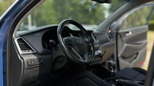 Hyundai Tucson 2016 in Jelgava, with an engine capacity of 1.70 L and mileage of 207 thousand km for 8990 €, photo 8 on AUTOMOTO.COM.LV