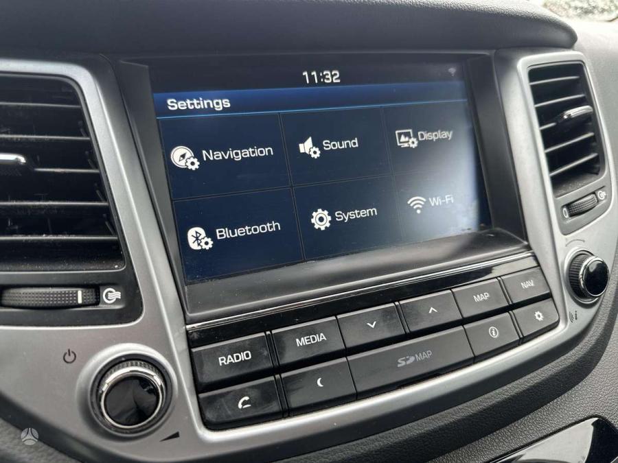 Hyundai Tucson 2016 in Klaipeda, with an engine capacity of 1.60 L and mileage of 147 thousand km for 13500 €, photo 19 on AUTOMOTO.COM.LV