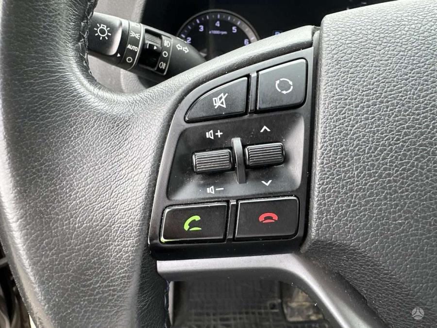 Hyundai Tucson 2016 in Klaipeda, with an engine capacity of 1.60 L and mileage of 147 thousand km for 13500 €, photo 20 on AUTOMOTO.COM.LV