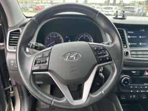 Hyundai Tucson 2016 in Klaipeda, with an engine capacity of 1.60 L and mileage of 147 thousand km for 13500 €, photo 22 on AUTOMOTO.COM.LV