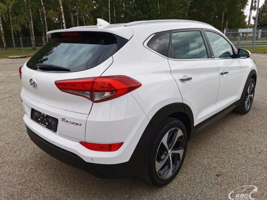 Hyundai Tucson 2016 in Vilnius, with an engine capacity of 1.69 L and mileage of 194 thousand km for 7500 €, photo 6 on AUTOMOTO.COM.LV