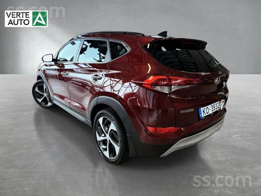 Hyundai Tucson 2016 in Riga, with an engine capacity of 1.60 L and mileage of 184 thousand km for 11990 €, photo 7 on AUTOMOTO.COM.LV