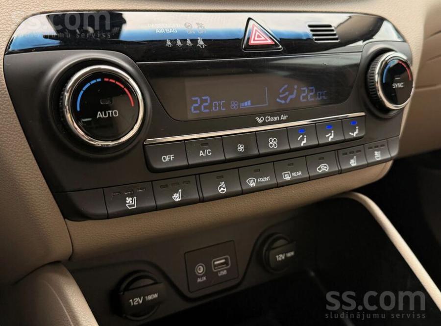 Hyundai Tucson 2016 in Riga, with an engine capacity of 1.60 L and mileage of 184 thousand km for 11990 €, photo 13 on AUTOMOTO.COM.LV