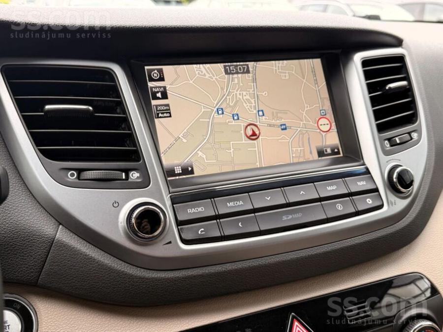 Hyundai Tucson 2016 in Riga, with an engine capacity of 1.60 L and mileage of 184 thousand km for 11990 €, photo 17 on AUTOMOTO.COM.LV