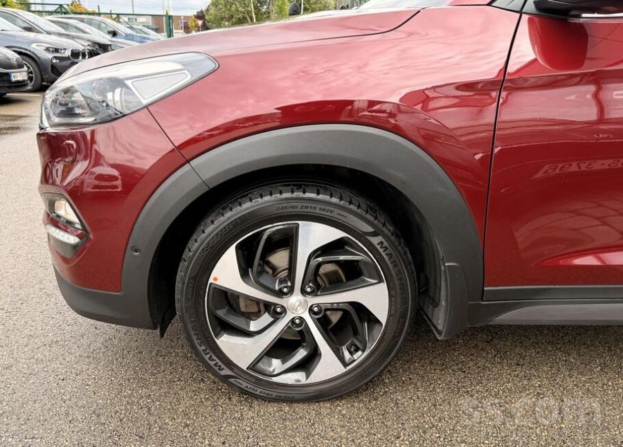 Hyundai Tucson 2016 in Riga, with an engine capacity of 1.60 L and mileage of 184 thousand km for 11990 €, photo 25 on AUTOMOTO.COM.LV