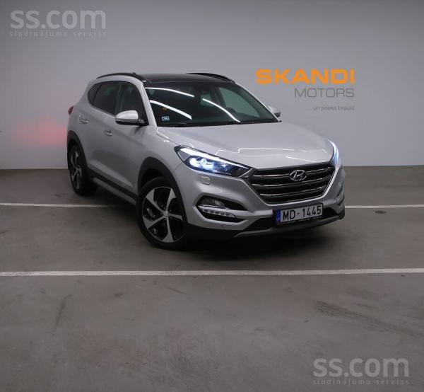 Hyundai Tucson 2017 in Riga, with an engine capacity of 1.60 L and mileage of 178 thousand km for 15790 €, photo 3 on AUTOMOTO.COM.LV