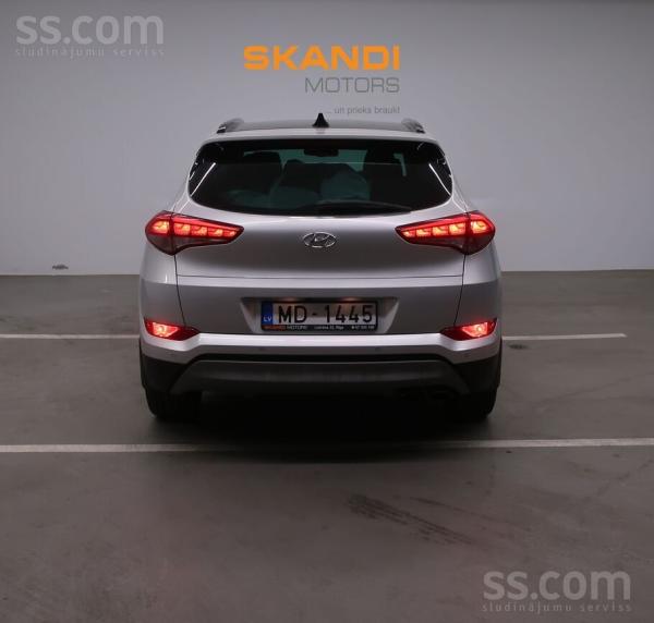 Hyundai Tucson 2017 in Riga, with an engine capacity of 1.60 L and mileage of 178 thousand km for 15790 €, photo 5 on AUTOMOTO.COM.LV