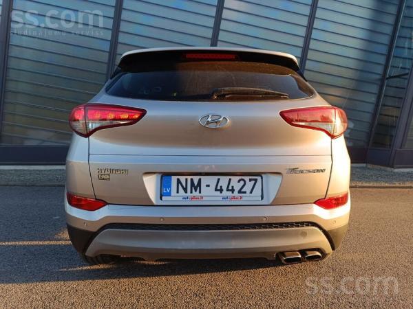 Hyundai Tucson 2017 Liepāja, ar dzinēja tilpumu 2.00 L un nobraukumu 99 tūkst. km par 14000 €, foto 8 vietnē AUTOMOTO.COM.LV