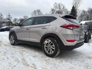 Hyundai Tucson 2017 in Riga, with an engine capacity of 1.70 L and mileage of 0 thousand km for 11600 €, photo 5 on AUTOMOTO.COM.LV