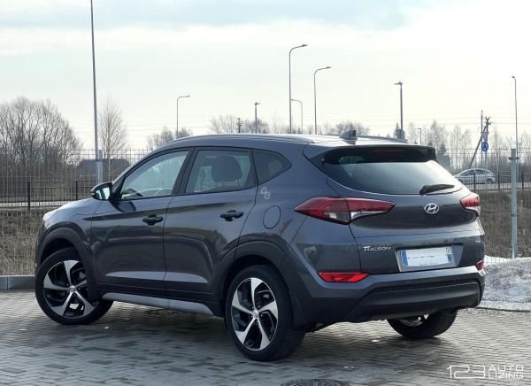 Hyundai Tucson 2017 Tauragė, ar dzinēja tilpumu 1.70 L un nobraukumu 209 tūkst. km par 12300 €, foto 7 vietnē AUTOMOTO.COM.LV