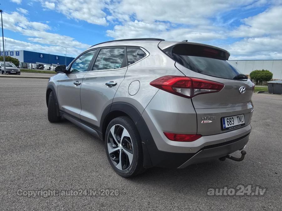 Hyundai Tucson 2017 Tallina, ar dzinēja tilpumu 2.00 L un nobraukumu 242 tūkst. km par 11900 €, foto 6 vietnē AUTOMOTO.COM.LV