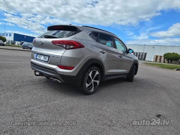 Hyundai Tucson 2017 in Tallinn, with an engine capacity of 2.00 L and mileage of 242 thousand km for 11900 €, photo 6 on AUTOMOTO.COM.LV