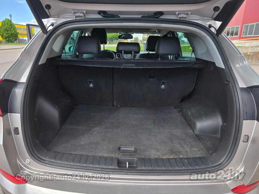 Hyundai Tucson 2017 Tallina, ar dzinēja tilpumu 2.00 L un nobraukumu 242 tūkst. km par 11900 €, foto 8 vietnē AUTOMOTO.COM.LV