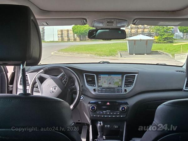 Hyundai Tucson 2017 in Tallinn, with an engine capacity of 2.00 L and mileage of 242 thousand km for 11900 €, photo 8 on AUTOMOTO.COM.LV