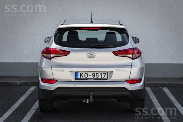 Hyundai Tucson 2017 in Riga, with an engine capacity of 1.70 L and mileage of 216 thousand km for 11950 €, photo 5 on AUTOMOTO.COM.LV