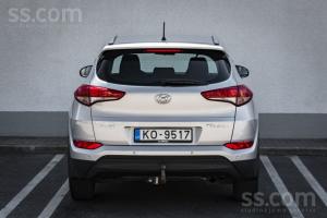 Hyundai Tucson 2017 in Riga, with an engine capacity of 1.70 L and mileage of 216 thousand km for 11950 €, photo 6 on AUTOMOTO.COM.LV