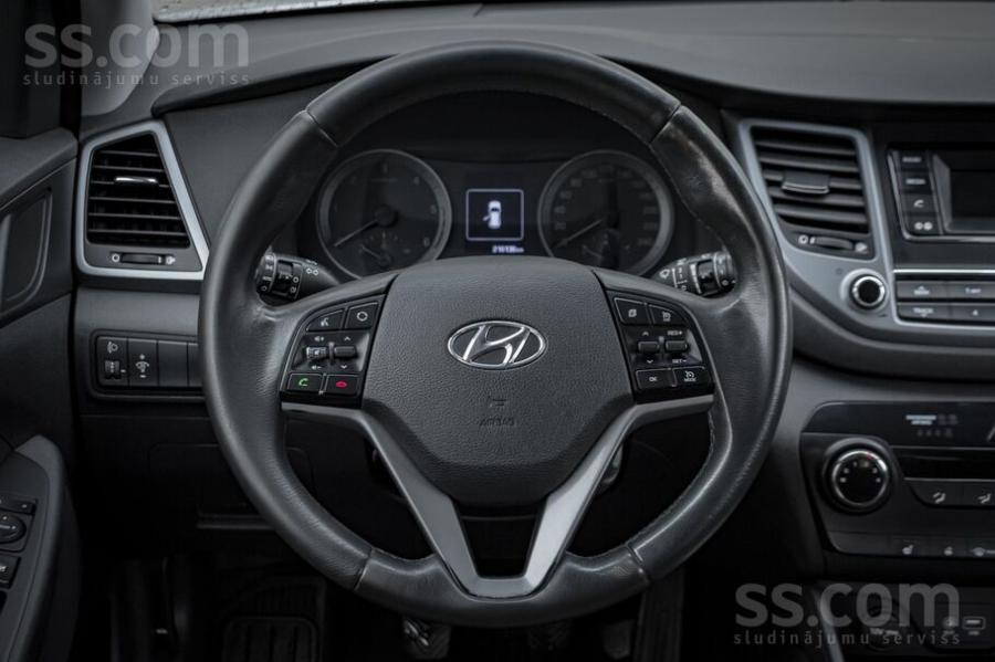 Hyundai Tucson 2017 in Riga, with an engine capacity of 1.70 L and mileage of 216 thousand km for 11950 €, photo 20 on AUTOMOTO.COM.LV