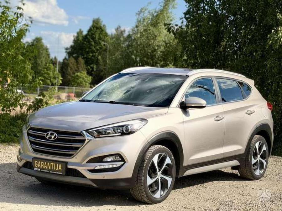 Hyundai Tucson 2017 in Siauliai, with an engine capacity of 1.69 L and mileage of 211 thousand km for 14450 €, photo 18 on AUTOMOTO.COM.LV