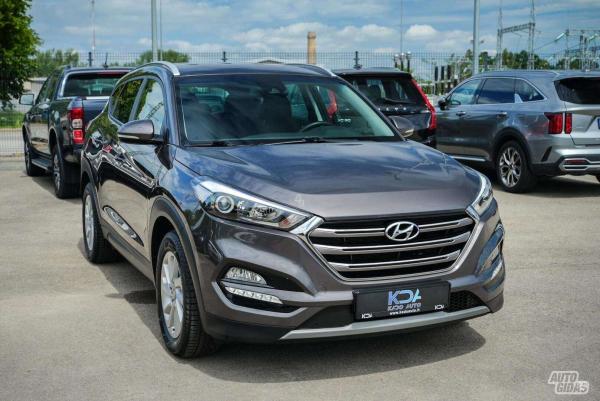 Hyundai Tucson 2017 in Kaunas, with an engine capacity of 1.60 L and mileage of 200 thousand km for 13250 €, photo 2 on AUTOMOTO.COM.LV