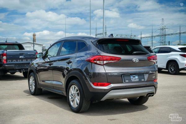 Hyundai Tucson 2017 in Kaunas, with an engine capacity of 1.60 L and mileage of 200 thousand km for 13250 €, photo 7 on AUTOMOTO.COM.LV