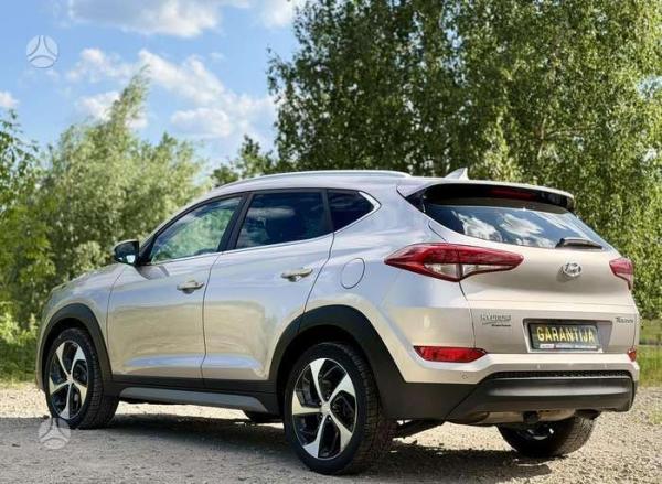 Hyundai Tucson 2017 in Siauliai, with an engine capacity of 1.69 L and mileage of 211 thousand km for 14450 €, photo 3 on AUTOMOTO.COM.LV