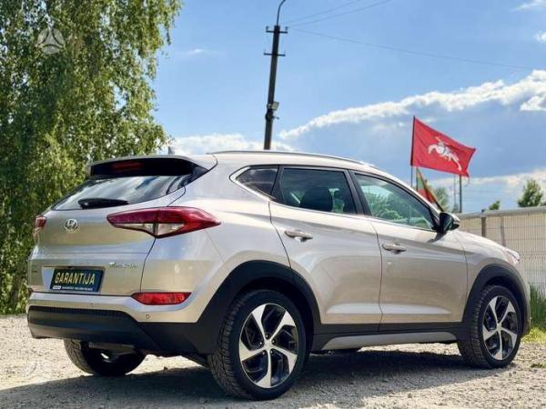 Hyundai Tucson 2017 in Siauliai, with an engine capacity of 1.69 L and mileage of 211 thousand km for 14450 €, photo 4 on AUTOMOTO.COM.LV