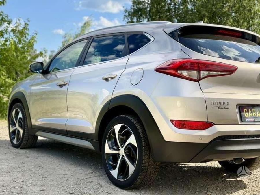 Hyundai Tucson 2017 in Siauliai, with an engine capacity of 1.69 L and mileage of 211 thousand km for 14450 €, photo 12 on AUTOMOTO.COM.LV