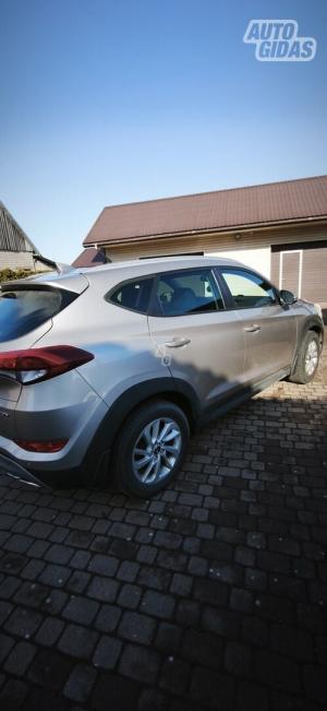 Hyundai Tucson 2018 in Silale, with an engine capacity of 1.60 L and mileage of 161 thousand km for 11400 €, photo 3 on AUTOMOTO.COM.LV