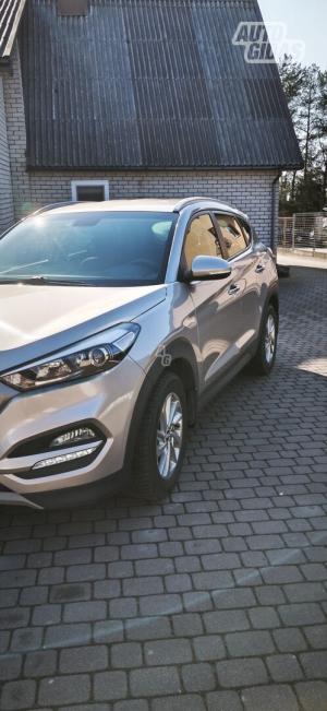 Hyundai Tucson 2018 in Silale, with an engine capacity of 1.60 L and mileage of 161 thousand km for 11400 €, photo 6 on AUTOMOTO.COM.LV