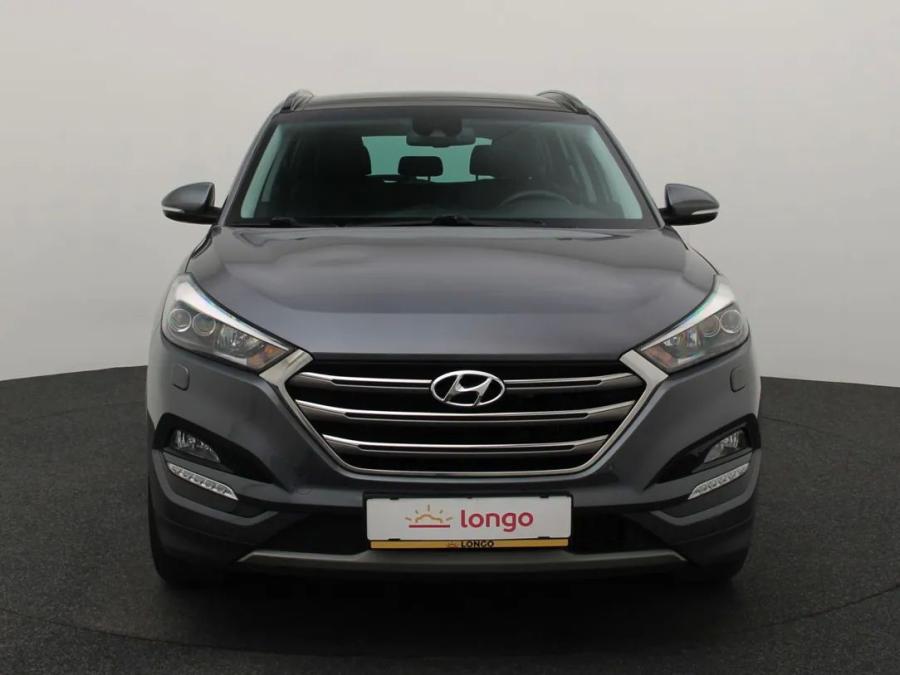 Hyundai Tucson 2018 in Vilnius, with an engine capacity of 2.00 L and mileage of 132 thousand km for 15199 €, photo 3 on AUTOMOTO.COM.LV