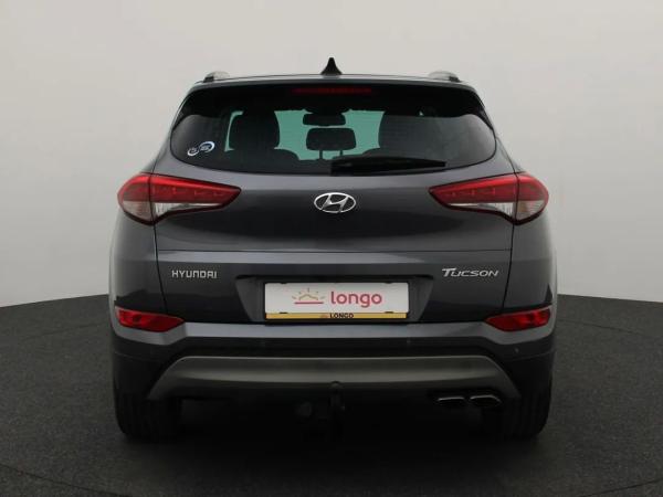 Hyundai Tucson 2018 in Vilnius, with an engine capacity of 2.00 L and mileage of 132 thousand km for 15199 €, photo 5 on AUTOMOTO.COM.LV