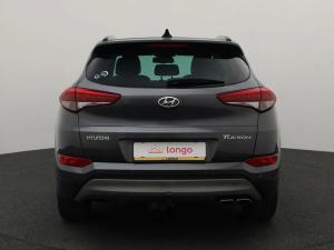 Hyundai Tucson 2018 in Vilnius, with an engine capacity of 2.00 L and mileage of 132 thousand km for 15199 €, photo 5 on AUTOMOTO.COM.LV
