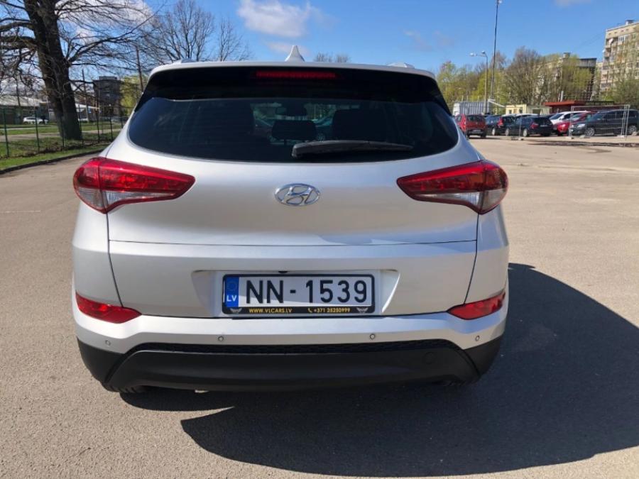 Hyundai Tucson 2018 in Riga, with an engine capacity of 1.70 L and mileage of 269 thousand km for 12950 €, photo 7 on AUTOMOTO.COM.LV