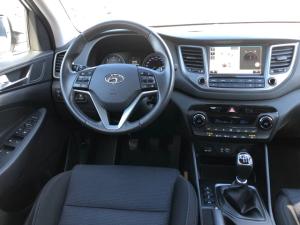 Hyundai Tucson 2018 in Riga, with an engine capacity of 1.70 L and mileage of 269 thousand km for 12950 €, photo 8 on AUTOMOTO.COM.LV