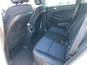 Hyundai Tucson 2018 in Riga, with an engine capacity of 1.70 L and mileage of 269 thousand km for 12950 €, photo 12 on AUTOMOTO.COM.LV