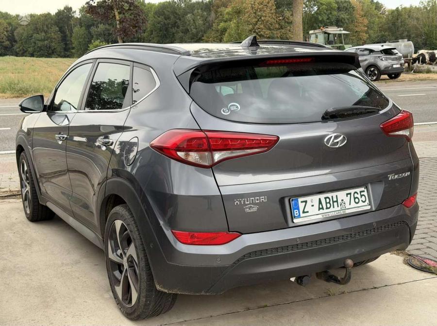 Hyundai Tucson 2018 in Kaunas, with an engine capacity of 1.69 L and mileage of 269 thousand km for 11990 €, photo 8 on AUTOMOTO.COM.LV