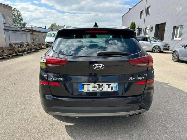 Hyundai Tucson 2019 in Taurage, with an engine capacity of 1.60 L and mileage of 127 thousand km for 8600 €, photo 6 on AUTOMOTO.COM.LV