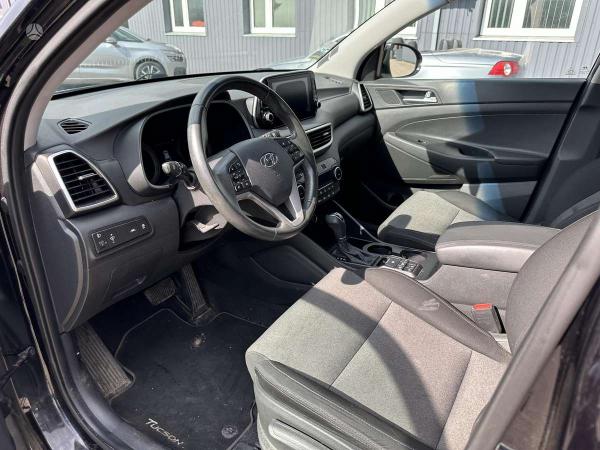 Hyundai Tucson 2019 in Taurage, with an engine capacity of 1.60 L and mileage of 127 thousand km for 8600 €, photo 9 on AUTOMOTO.COM.LV