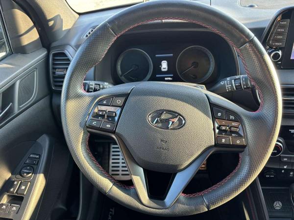Hyundai Tucson 2019 in Taurage, with an engine capacity of 1.60 L and mileage of 97 thousand km for 15500 €, photo 11 on AUTOMOTO.COM.LV
