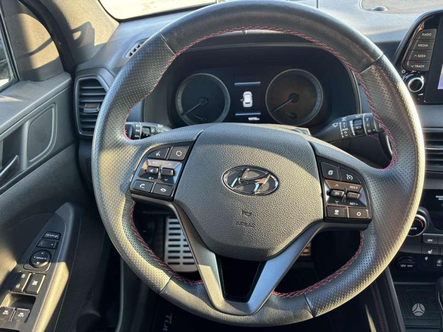 Hyundai Tucson 2019 in Taurage, with an engine capacity of 1.60 L and mileage of 97 thousand km for 15500 €, photo 11 on AUTOMOTO.COM.LV
