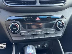 Hyundai Tucson 2019 in Taurage, with an engine capacity of 1.60 L and mileage of 97 thousand km for 15500 €, photo 13 on AUTOMOTO.COM.LV
