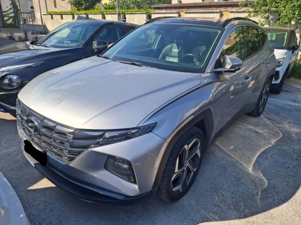Hyundai Tucson 2021 in Kaunas, with an engine capacity of 1.60 L and mileage of 130 thousand km for 22000 €, photo 1 on AUTOMOTO.COM.LV
