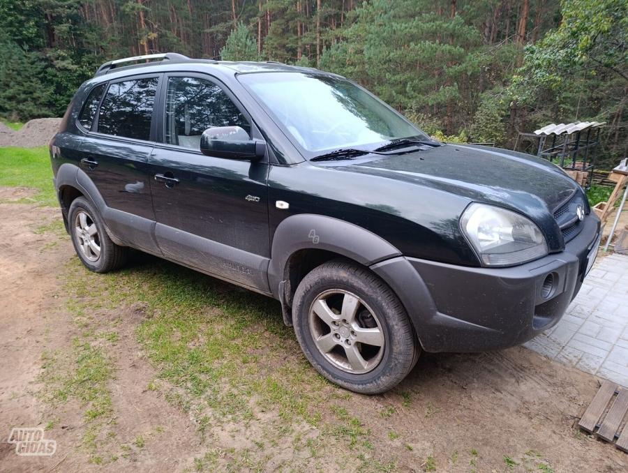Зеленый Хендай Туксон 2004 в Вильнюс, объемом двигателя 1.90 л и пробегом 253 тыс. км за 2200 €, фото 1 на AUTOMOTO.COM.LV